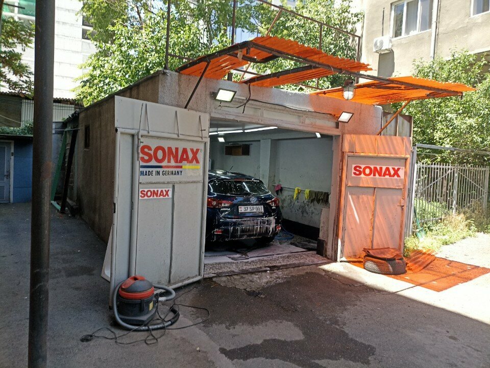 Oto yıkama Luxury Style, Erivan, foto