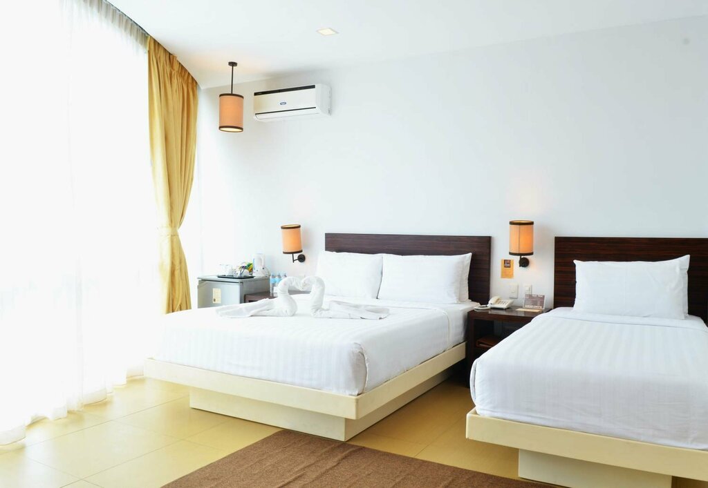 Otel D' Hotel and Suites, Dipolog, foto