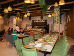 La Pogor La Polobok (Tryokhgornaya ulitsa No:6, posyolok Tryokhgorka), restoran  Moskova ve Moskovskaya oblastından