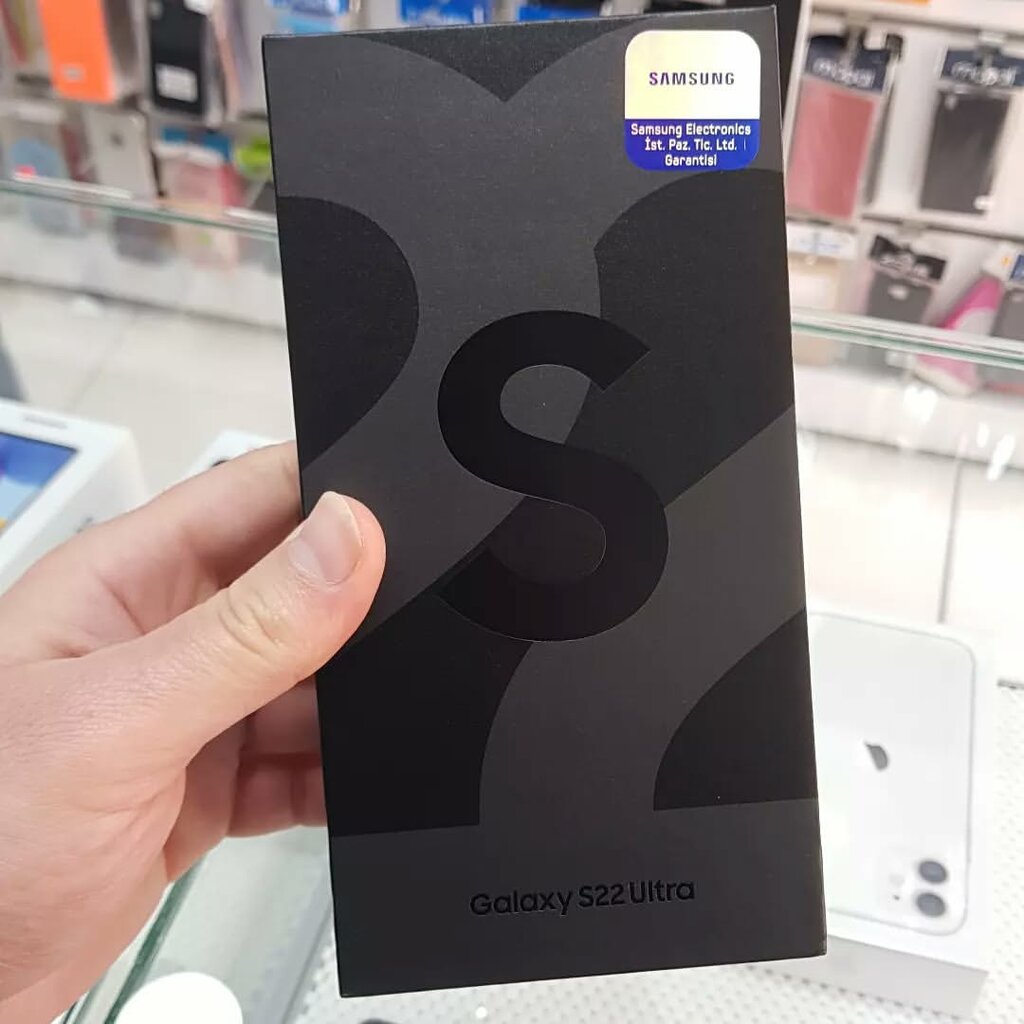 Cep telefonu ve aksesuarları satış mağazaları Özcan İletişim, İstanbul, foto