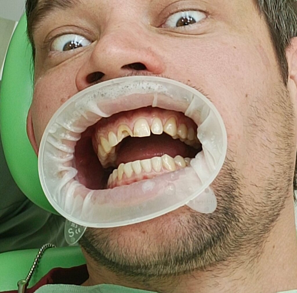 Özel ağız ve diş sağlığı klinikleri ve muayenehaneleri Лавстом, Krasnodarski krayı, foto