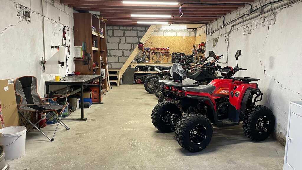 Motosiklet tamiri Chekulegega - Moto, Şçerbinka, foto