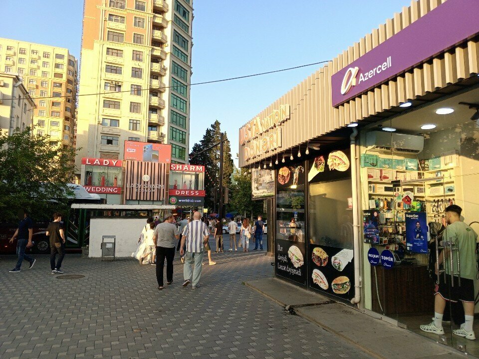 Fast food Usta Natiqin Dönəri, Bakü, foto