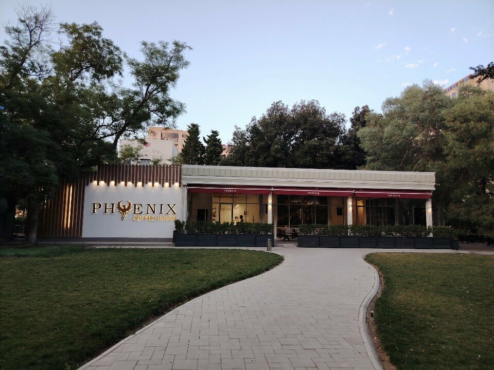 Kahve dükkanları Phoenix, Bakü, foto