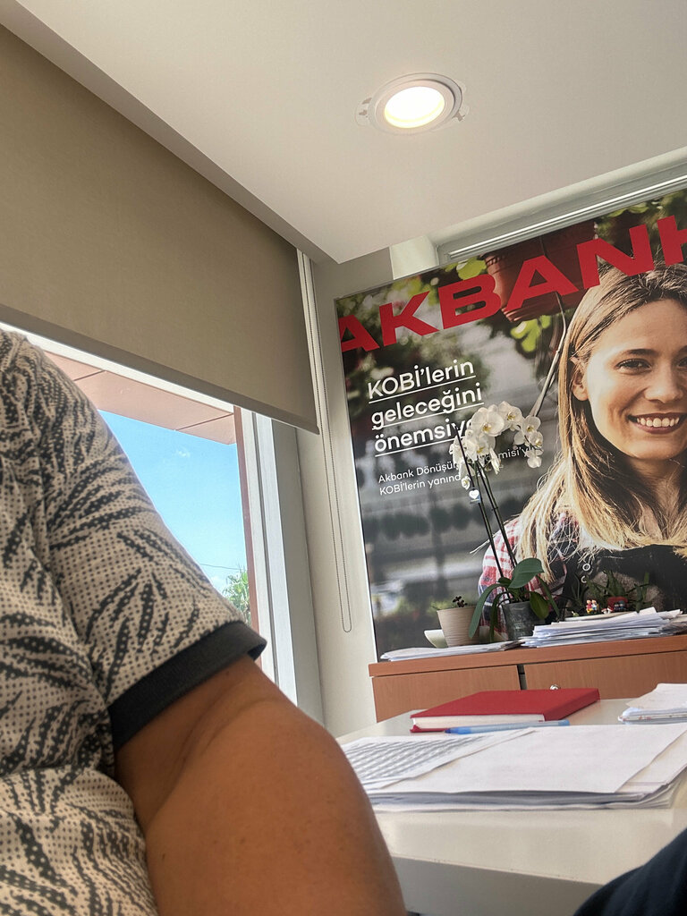 Banka Akbank Şube, Döşemealtı, foto