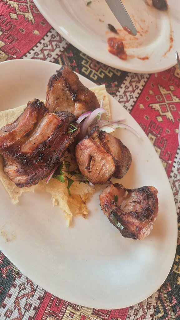 Restoran Sevan Hakobi mot, Sevan, foto