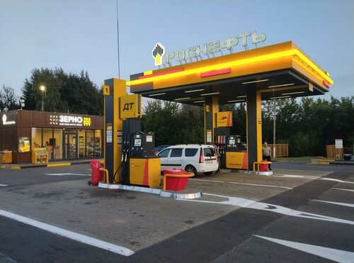 Benzin istasyonu Rosneft, Brianskaya oblastı, foto