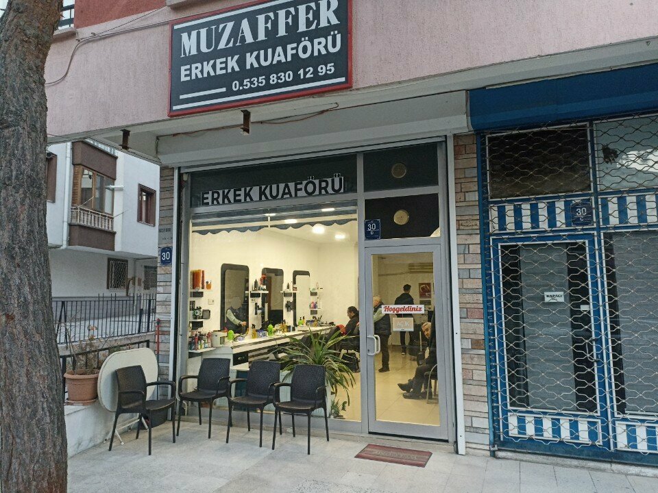 Berberler Muzaffer Erkek Kuaförü, Ankara, foto