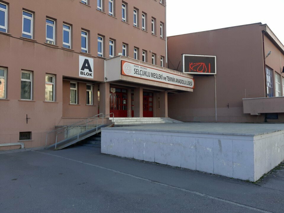 Lise Selçuklu Mesleki Ve Teknik Anadolu Lisesi, Konya, foto