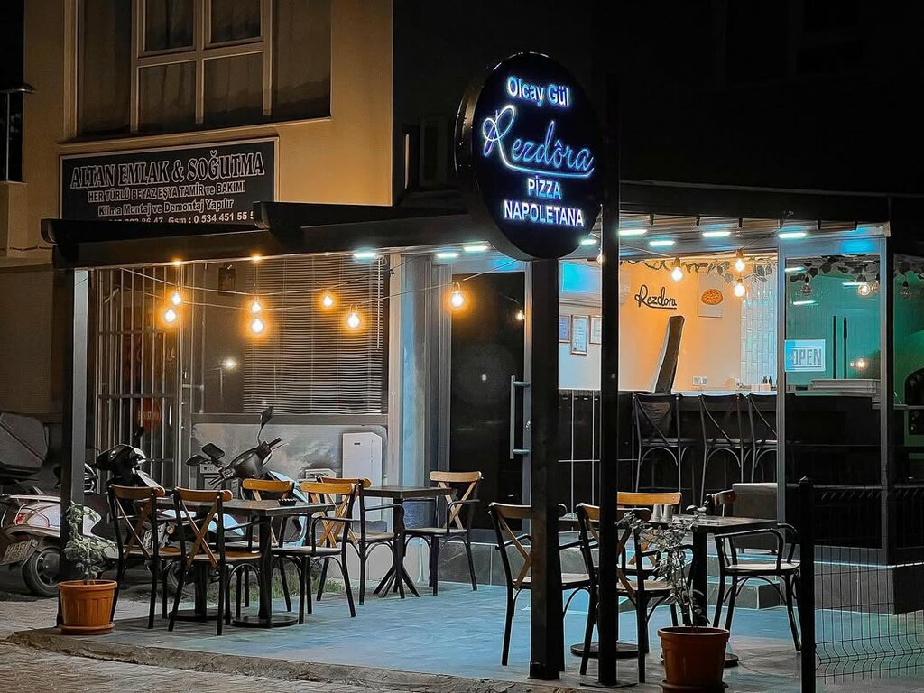 Restoran Rezdôra Pizza Napoletana, Antalya, foto
