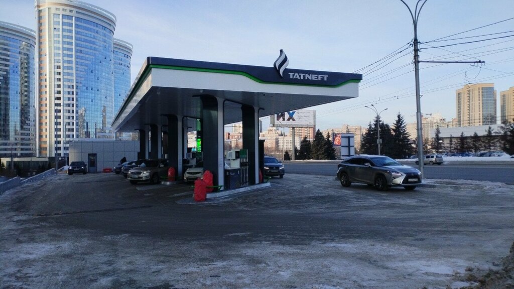 Benzin istasyonu Tatneft, Novosibirsk, foto