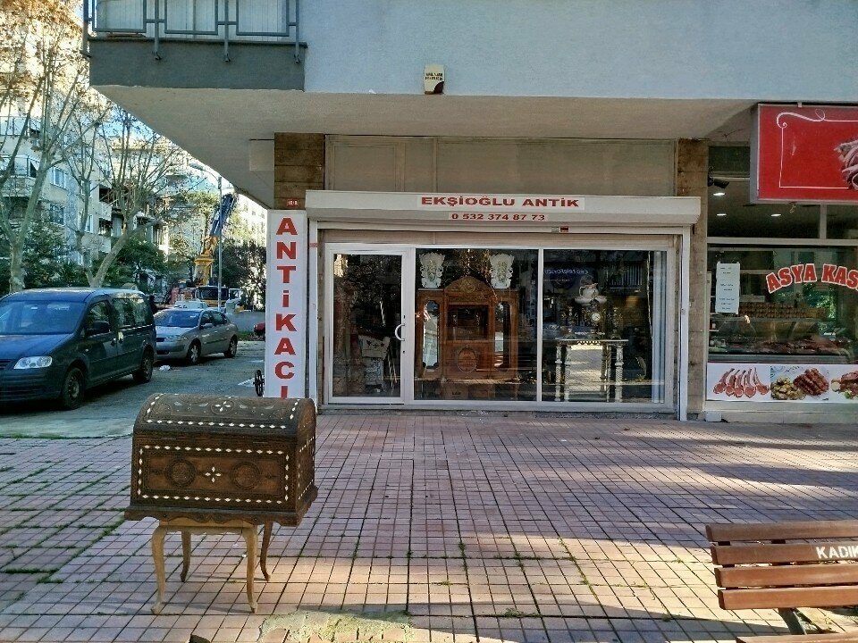 Antikacı dükkanları Ekşioğlu Antika, İstanbul, foto