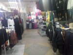 Women's Clothing (Qanış Sätbaev Avenue No:88), giyim mağazası  Setbayev'den (Satpayev'den)
