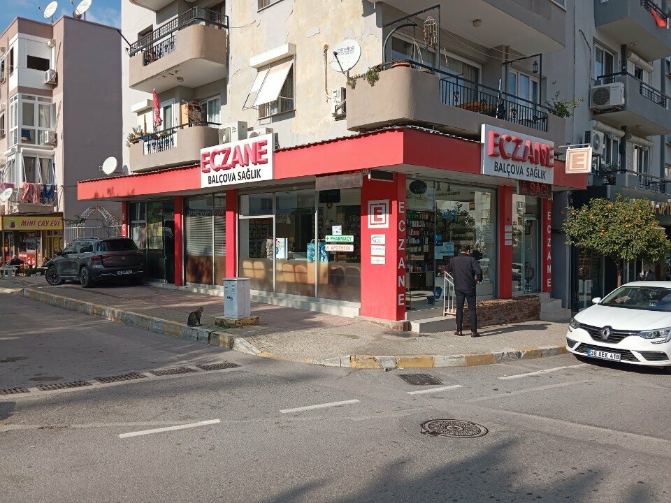 Eczaneler Balçova Sağlık Eczanesi, İzmir, foto