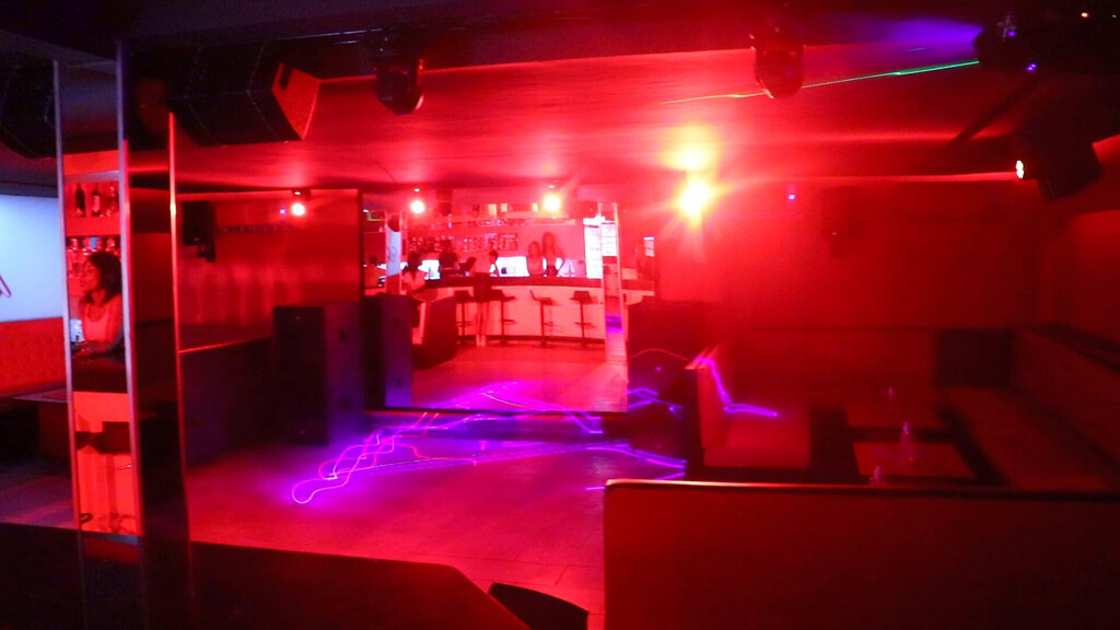 Gece kulüpleri Le Saint Germain Club, Abican, foto