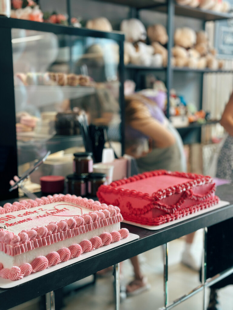 Al götür kahve Нюкейк, Kemerovo, foto