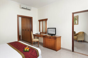 Adhi Jaya Hotel (Bali, Badung Regency, Kuta District, Kuta, Gg. Puspa Ayu), otel  Kuta'dan