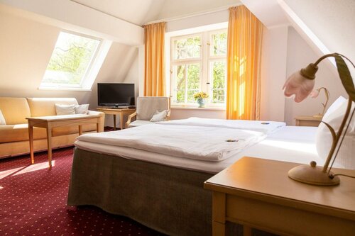 Otel Hotel - Restaurant Kronprinz, Falkensee, foto