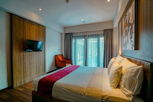 The Kirana Canggu Hotel (Bali, Badung Regency, North Kuta District, Canggu village, Jalan Pantai Batu Bolong), otel  Bali'den