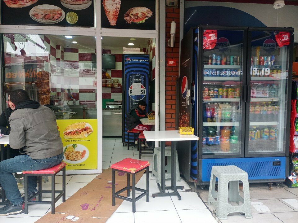 Fast food Dönerci Baki Usta, İstanbul, foto