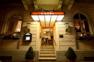Hotel Römerhof (Sophienstraße No:23, Stadt Baden-Baden), otel  Baden‑Baden'den