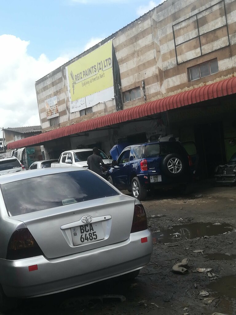 Otomobil satış galerileri Reiz paint, Lusaka, foto