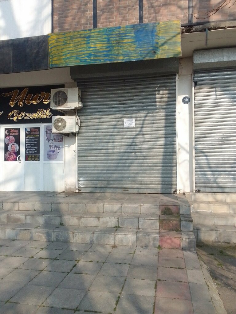 Giyim mağazası Geyim mağazası, Mingeçevir, foto