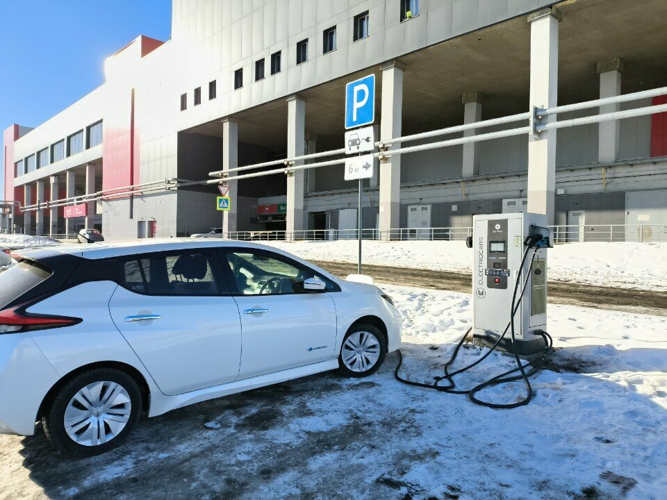 Elektrikli oto şarj istasyonları Electrocars, Çeliabinsk, foto