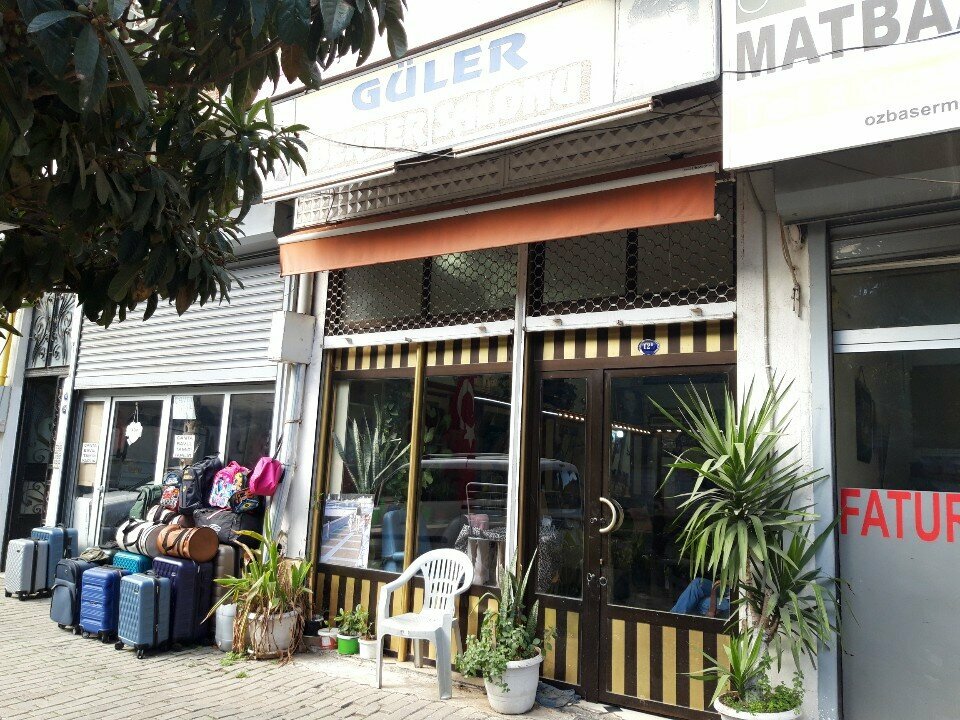 Berberler Güler Berber Salonu, İzmir, foto