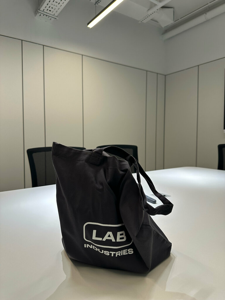 Temizlik ürünleri LAB Industries, Moskova, foto