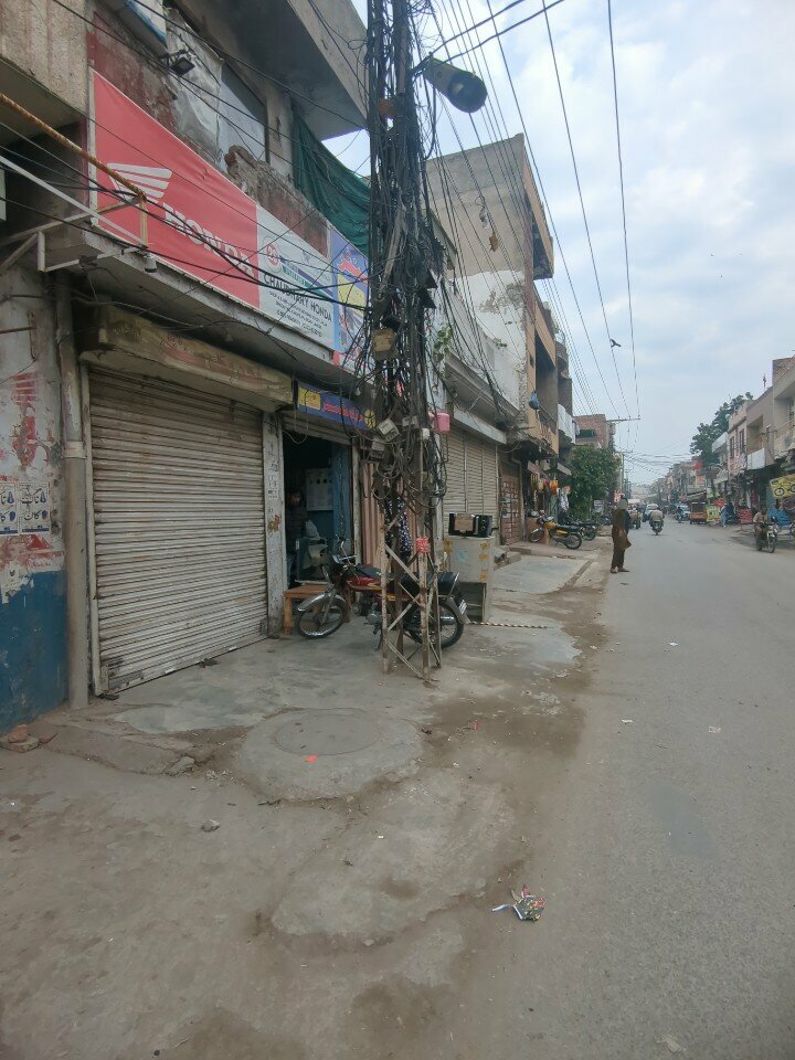 Motosiklet tamiri Chaudhary Honda, Lahor, foto