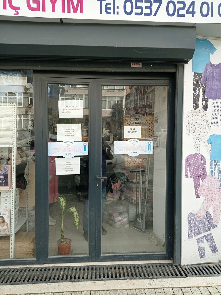 i̇ç giyim ve mayo mağazası Borabay Ticaret, İstanbul, foto