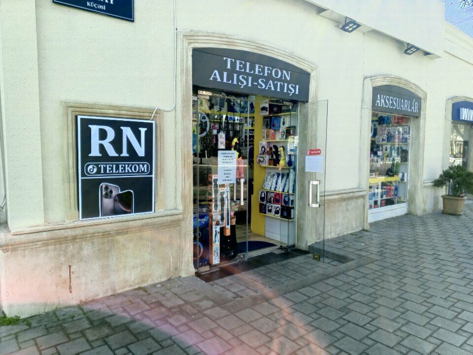 Cep telefonu aksesuarları Rn Telekom, Bakü, foto