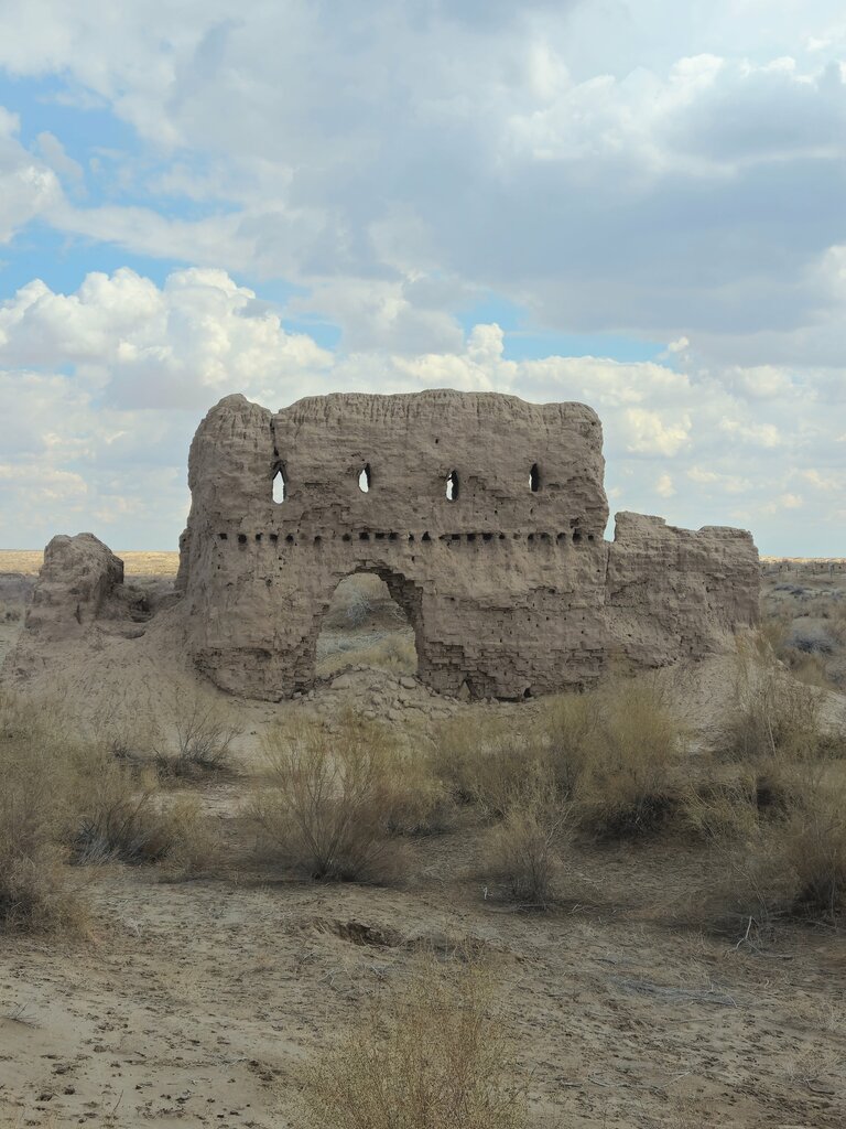 Turistik yerler Eres-Kala Settlement, Karakalpakistan, foto