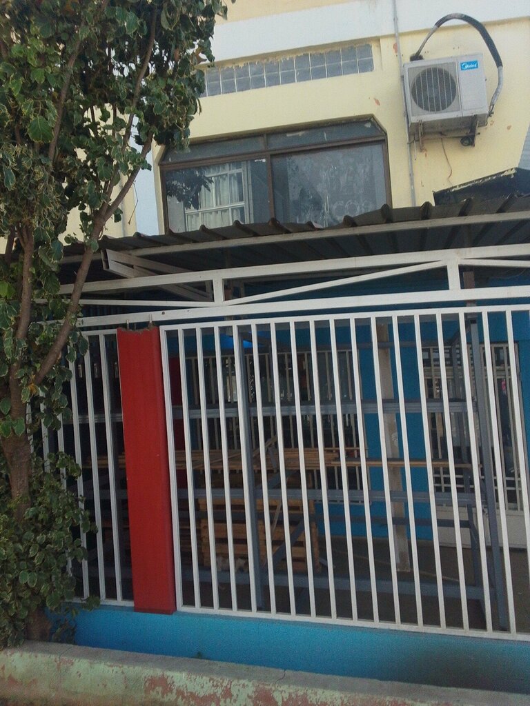 Restoran Suzileine de Suzana Pedro Ingles, Loanda, foto