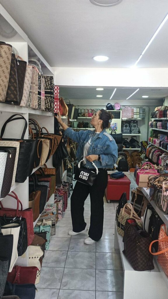 i̇ç giyim ve mayo mağazası PancarO, Serik, foto