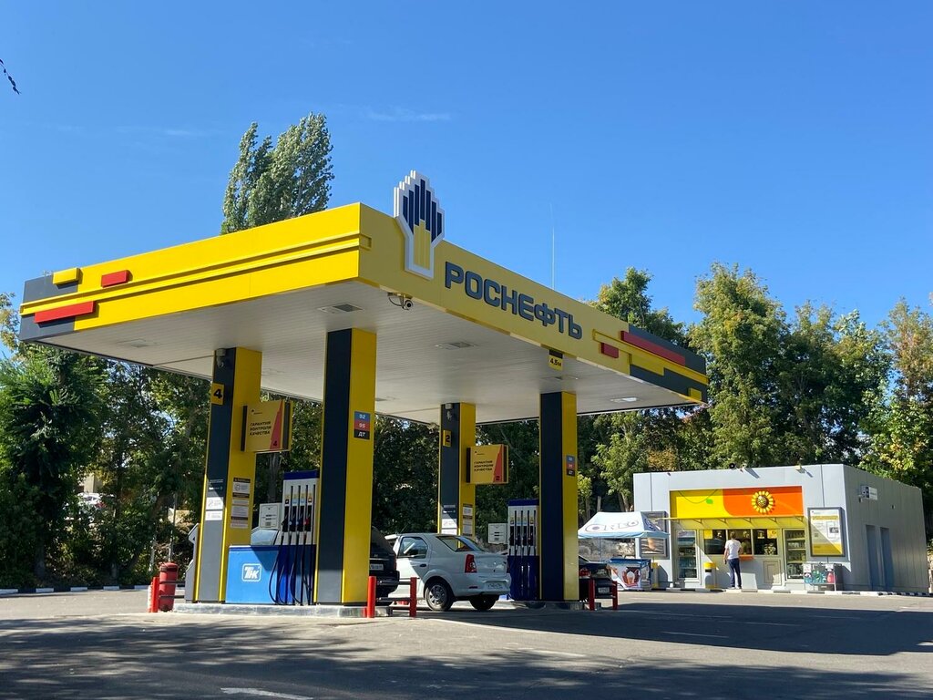 Benzin istasyonu TNK, Volsk, foto