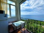 Lazurnyi Batiliman (Sevastopol, Orlinovskiy selskiy sovet, Sevastopolskaya zona YuBK, 27В), otel  Sevastopol'dan