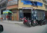 Aliaga Motors (Department of La Paz, Provincia Murillo, El Alto, Avenida Julio César Valdez, 20), oto döşeme  Bolivya'dan