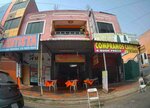 La Paceña (Santa Cruz de la Sierra, Distrito Municipal 7, Subdistrito 86, Avenida Principal 1ro de Mayo, 27), restoran  Bolivya'dan