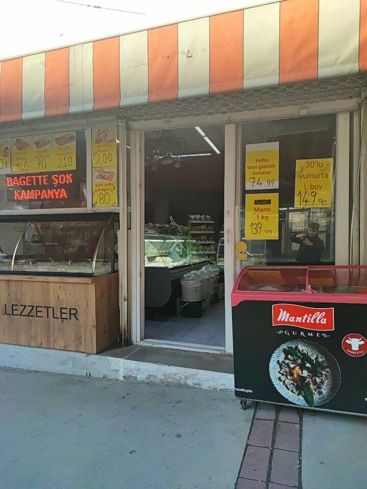 Süt ürünleri satış mağazaları Çiftçi Şarküteri, İzmir, foto