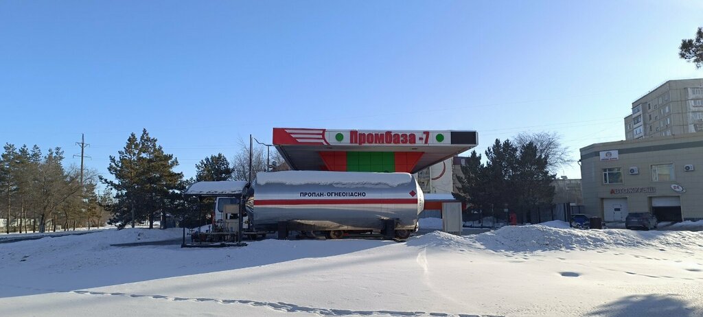 Benzin istasyonu Prombaza-7, Kostanay, foto