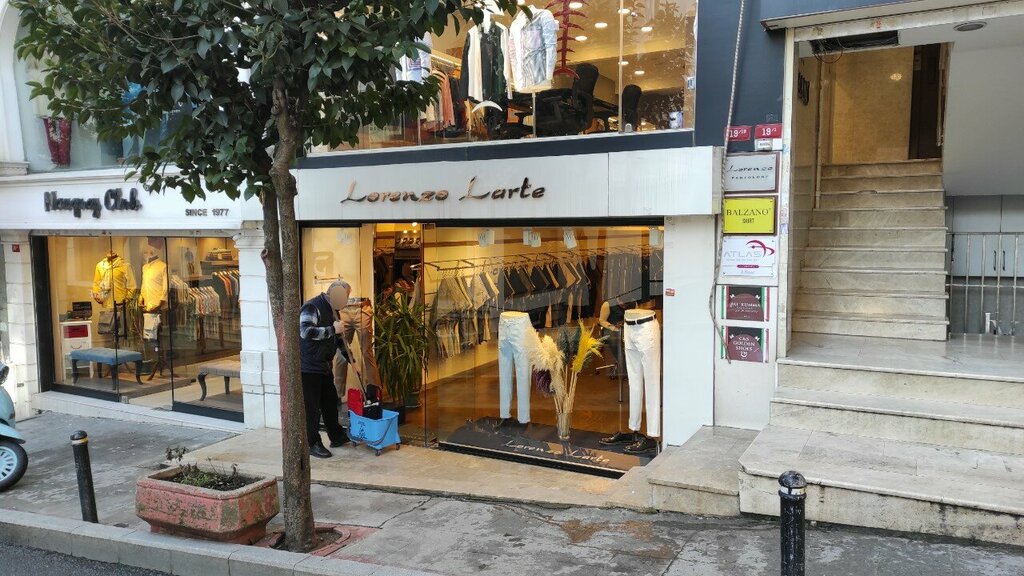 Giyim mağazası Lorenzo Larte, İstanbul, foto
