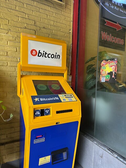ATM'ler Bitcoin ATM by BitcoinVN, Ho Chi Minh, foto