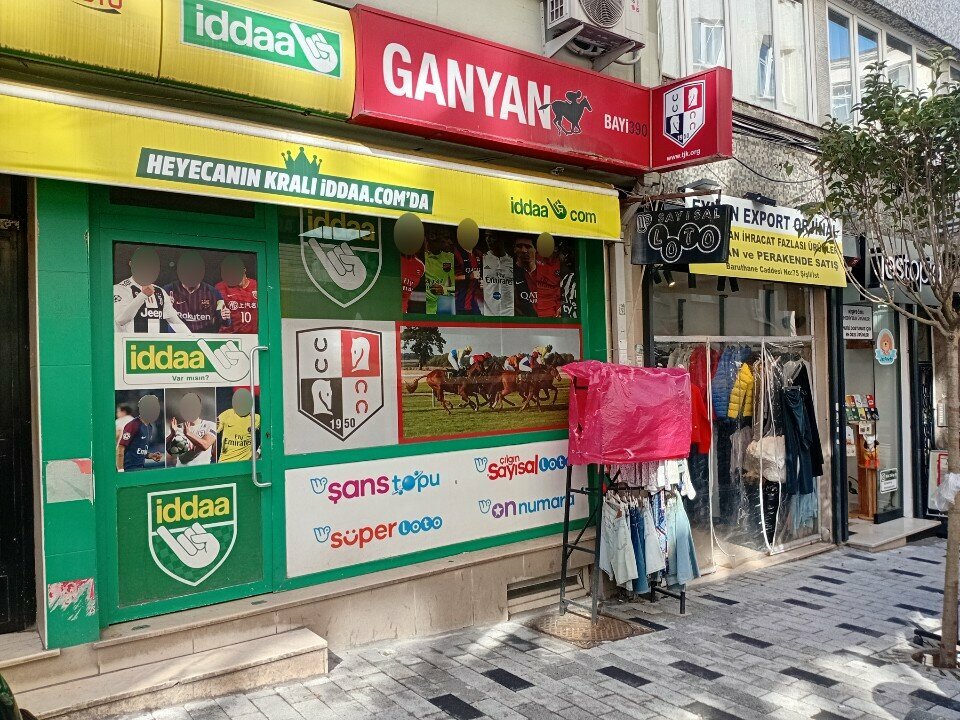 Şans oyunları Ganyan Bayi Feriköy, İstanbul, foto