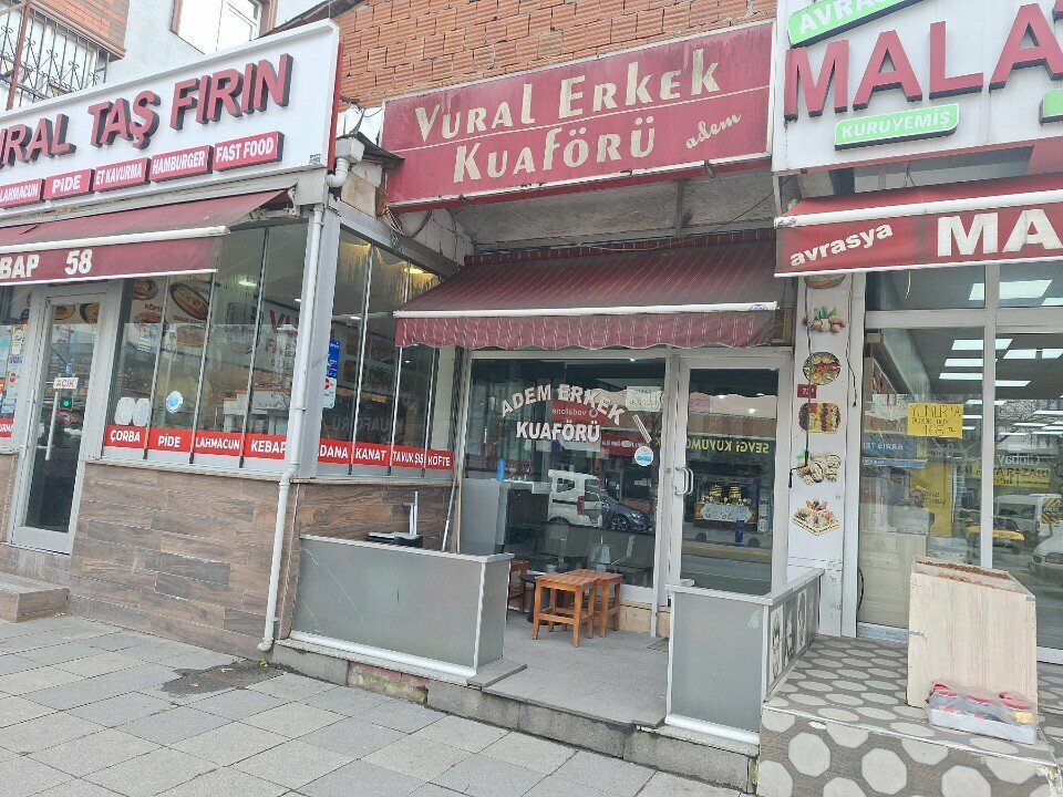 Berberler Vural Erkek Kuaförü, İstanbul, foto