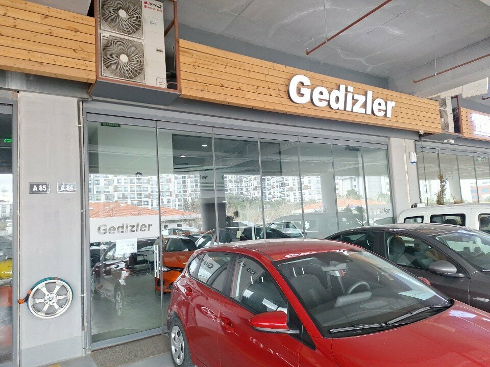 Otomobil satış galerileri Gedizler Oto 2. El, İstanbul, foto