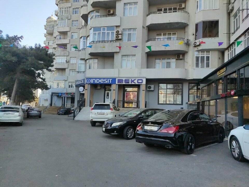 Beyaz eşya mağazaları Indesit, Bakü, foto