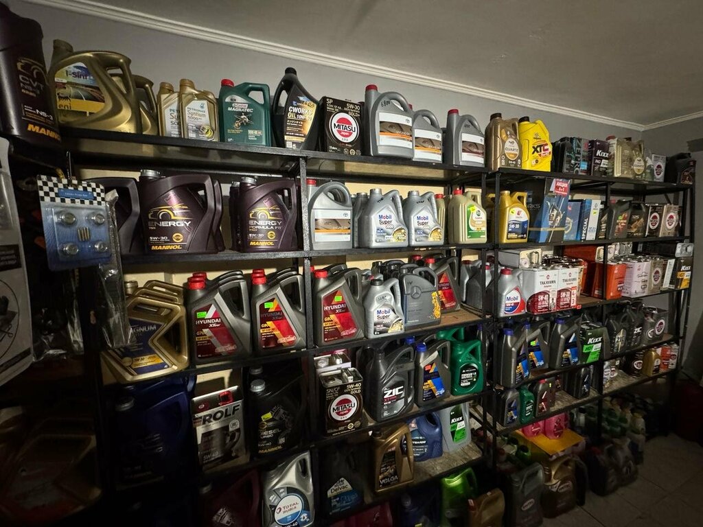 Otomobil yedek parçaları Космос, Suhum, foto