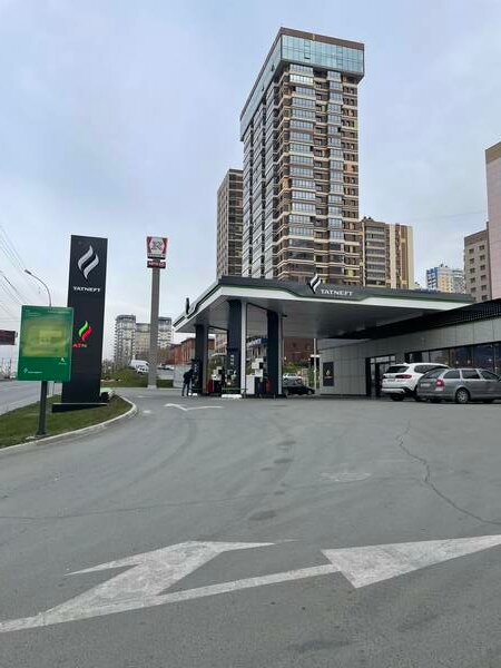 Benzin istasyonu Tatneft, Novosibirsk, foto